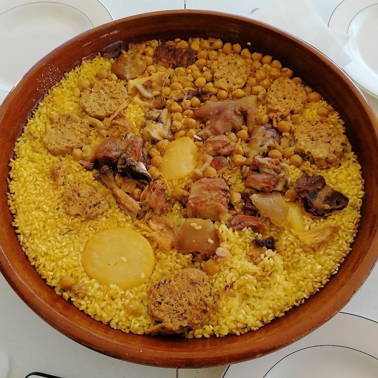 18 Mouth-Watering Valencian Dishes | Eat Like a Local