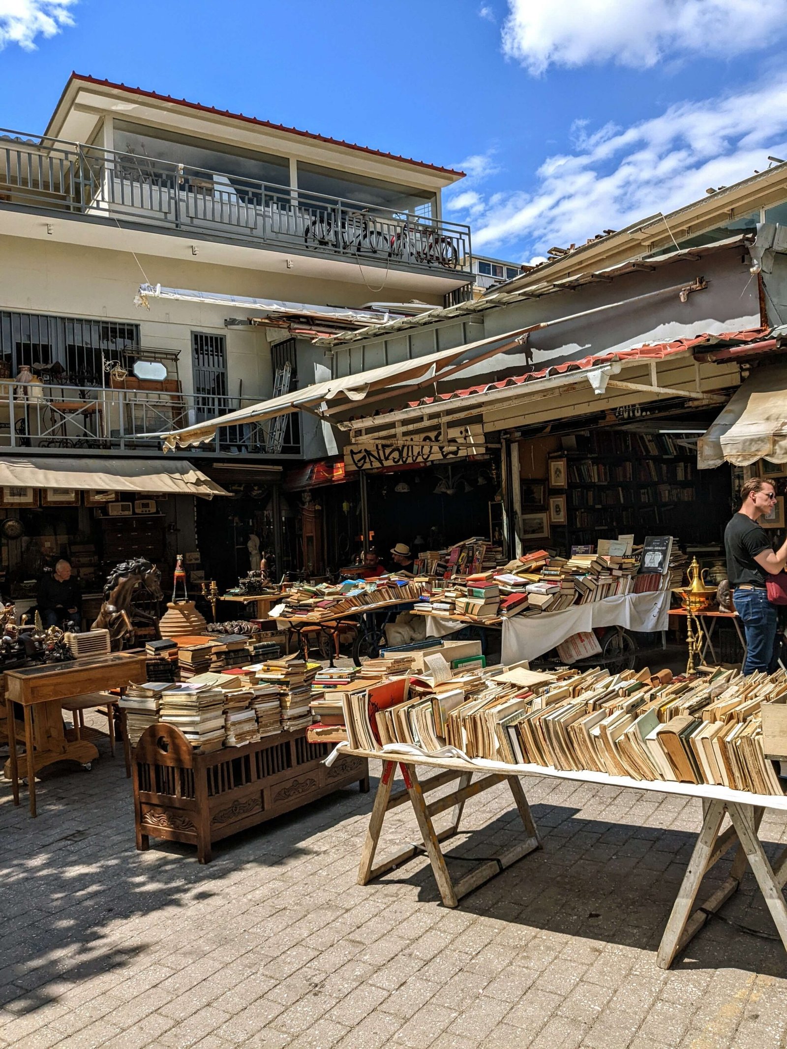 Is Athens Safe? Athens Safety Tips (Uodated 2024) - Travelling Jezebel ...